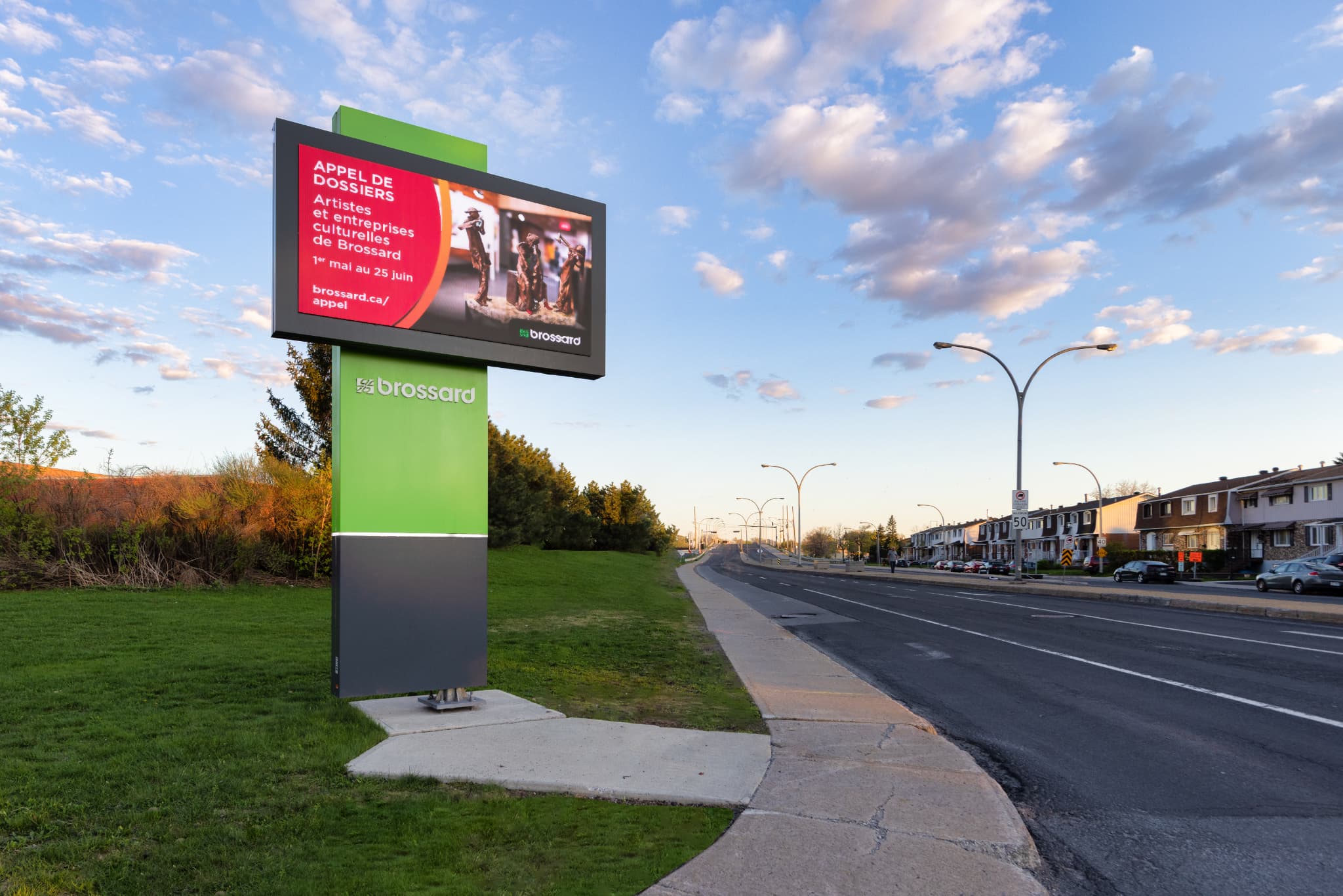 Discover our digital signage — Access Signs